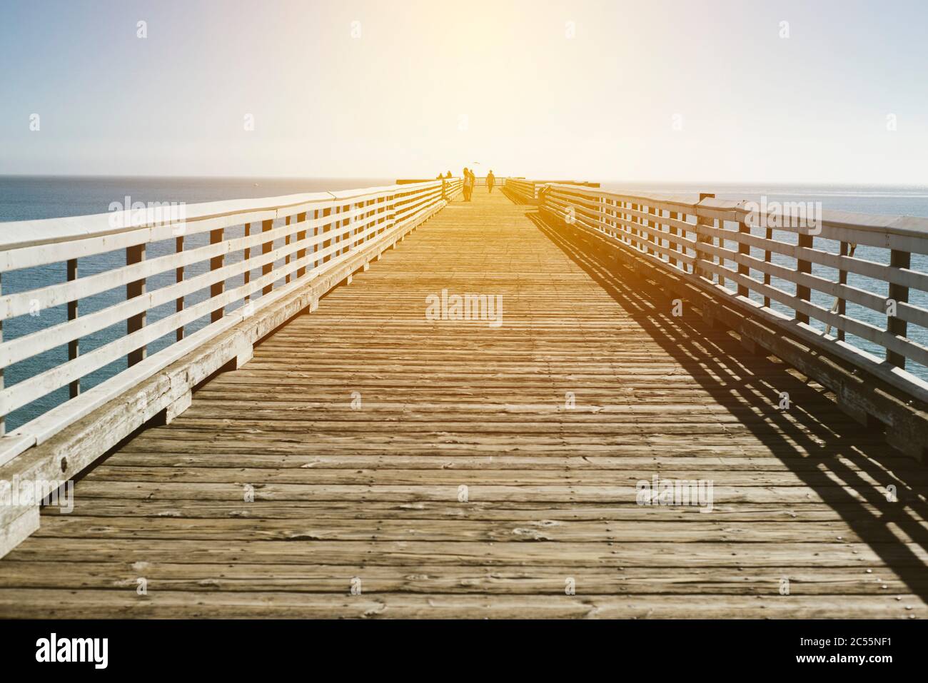 Horizontal pier perspective background hi-res stock photography and ...