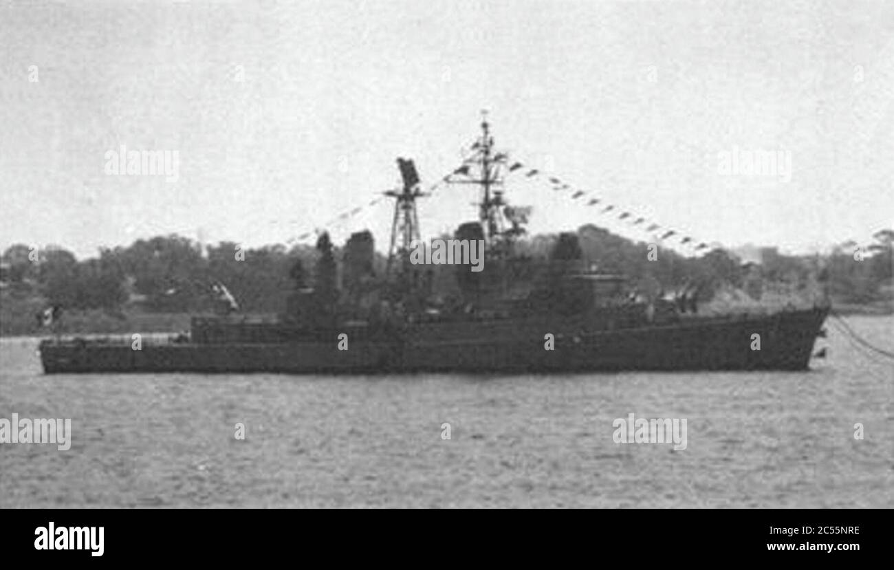 Italian destroyer Intrepido (D 571) at anchor in 1971 Stock Photo - Alamy