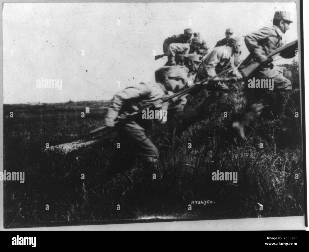 Infantry charging Black and White Stock Photos & Images - Alamy