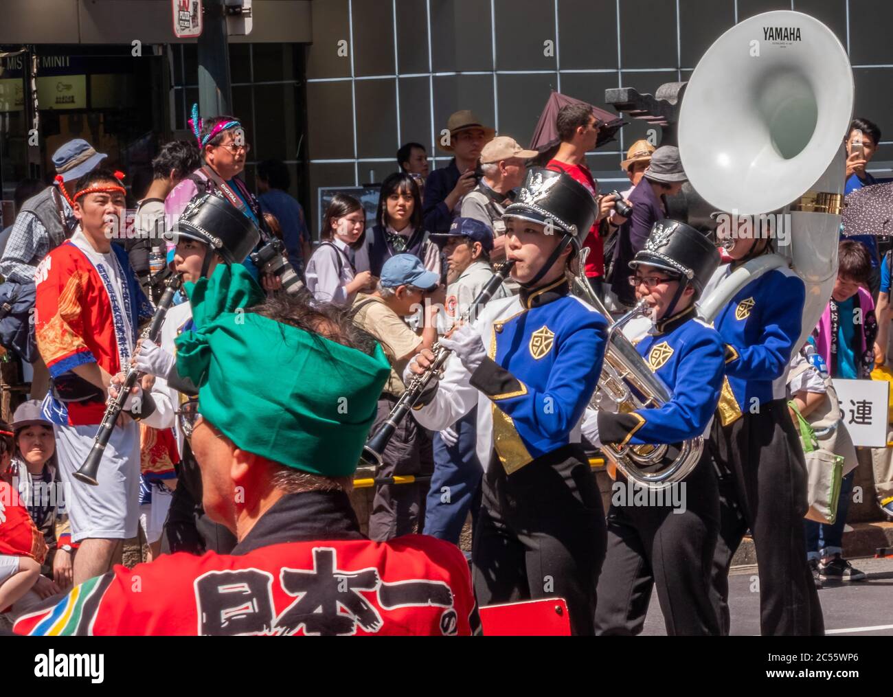 Marching school band participating in the Shibuya Kagoshima Ohara ...