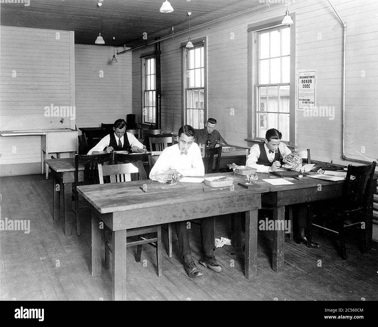 University of washington seattle 1920 hi-res stock photography and ...