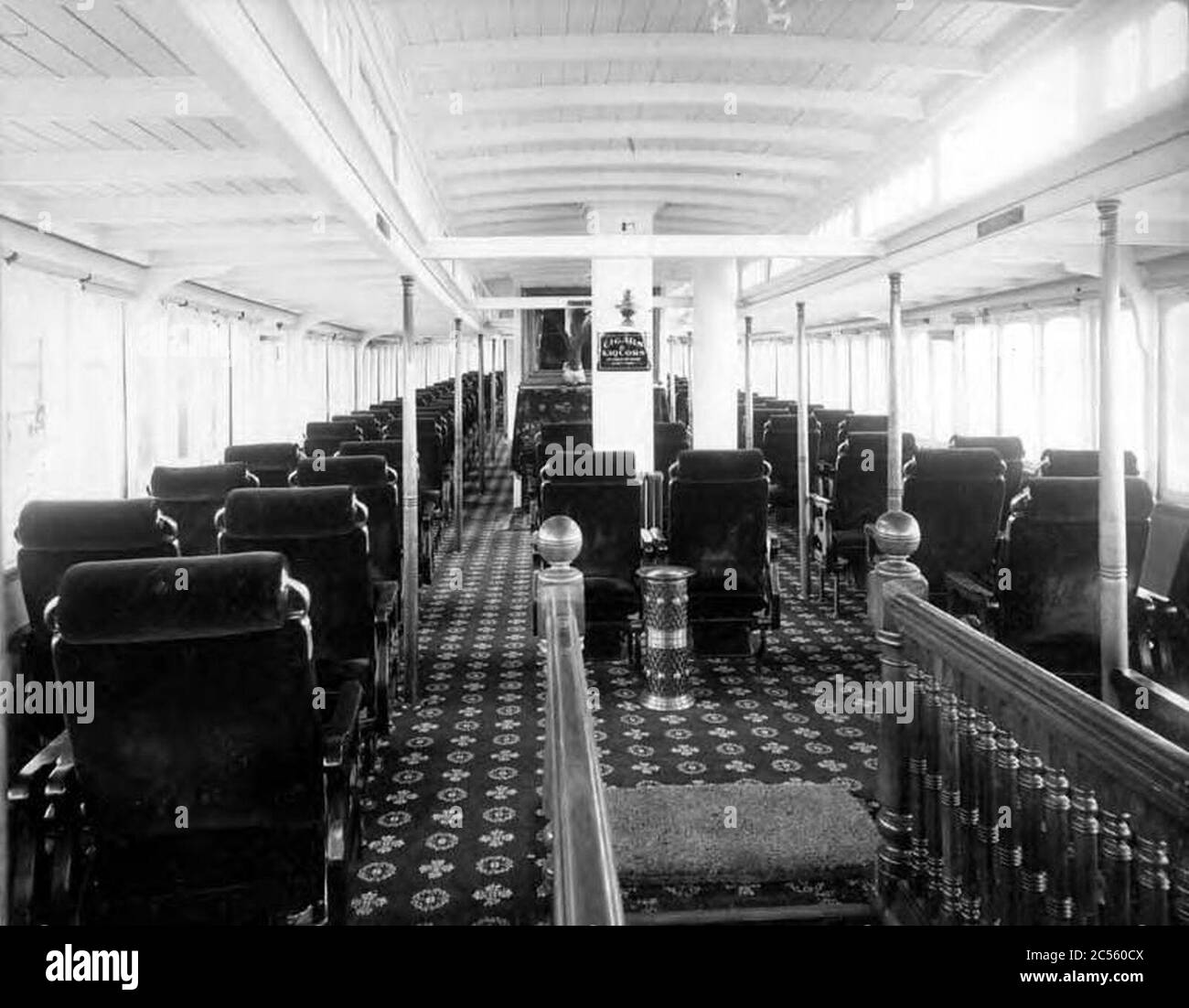 Classic ship interior hi-res stock photography and images - Alamy