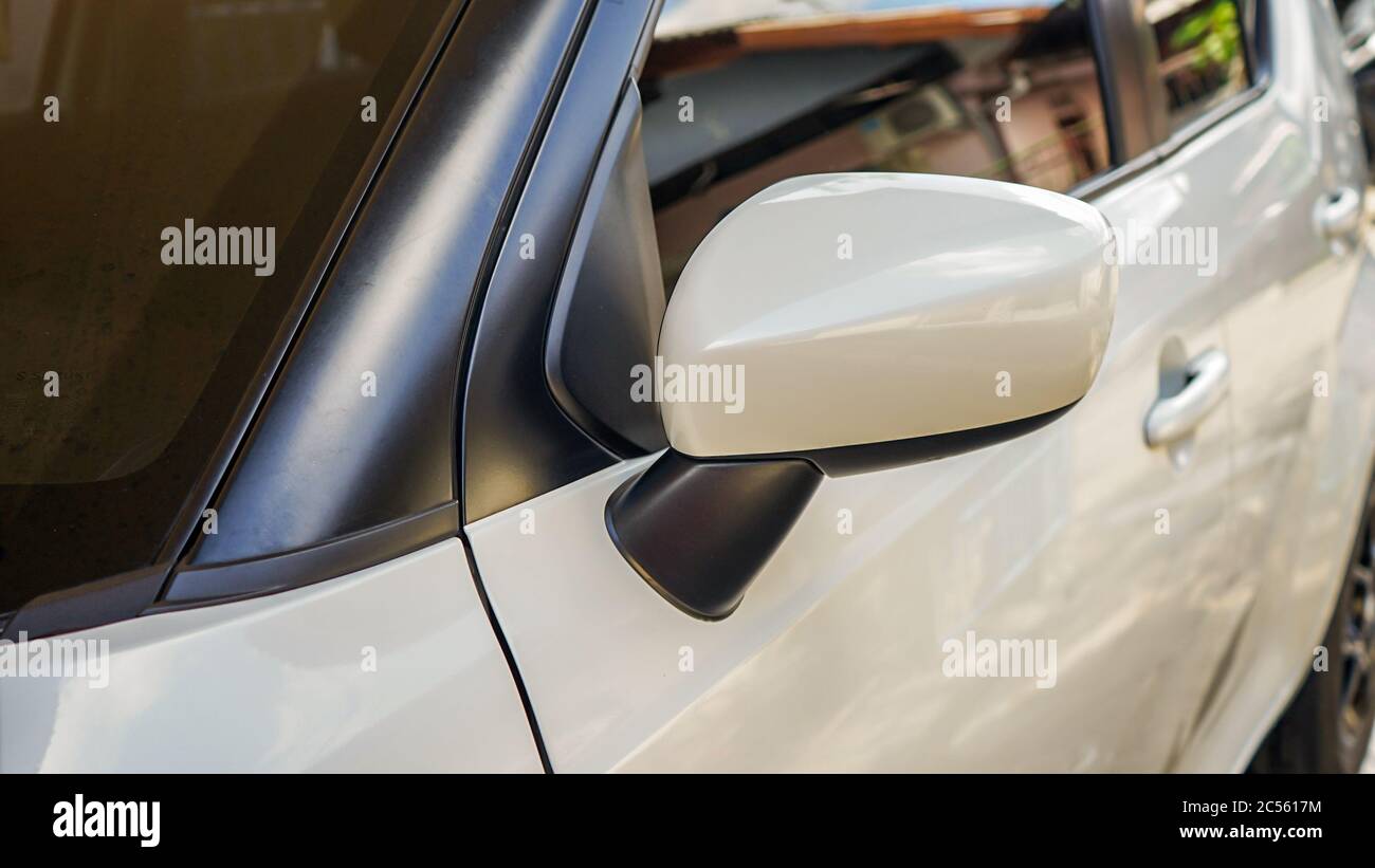 Car side mirror car equipment hi-res stock photography and images - Alamy