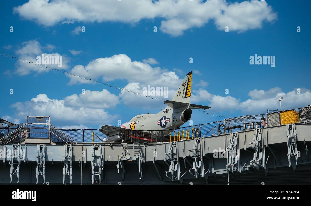 Navy Fighter Jet on Flight Deck Stock Photo - Alamy