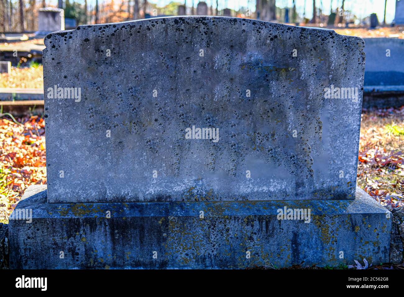 Blank headstone hi-res stock photography and images - Alamy