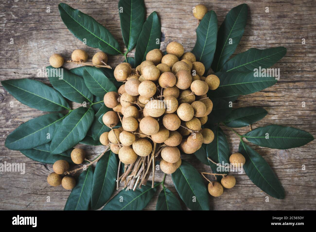 Fresh longan fruit Stock Photo - Alamy