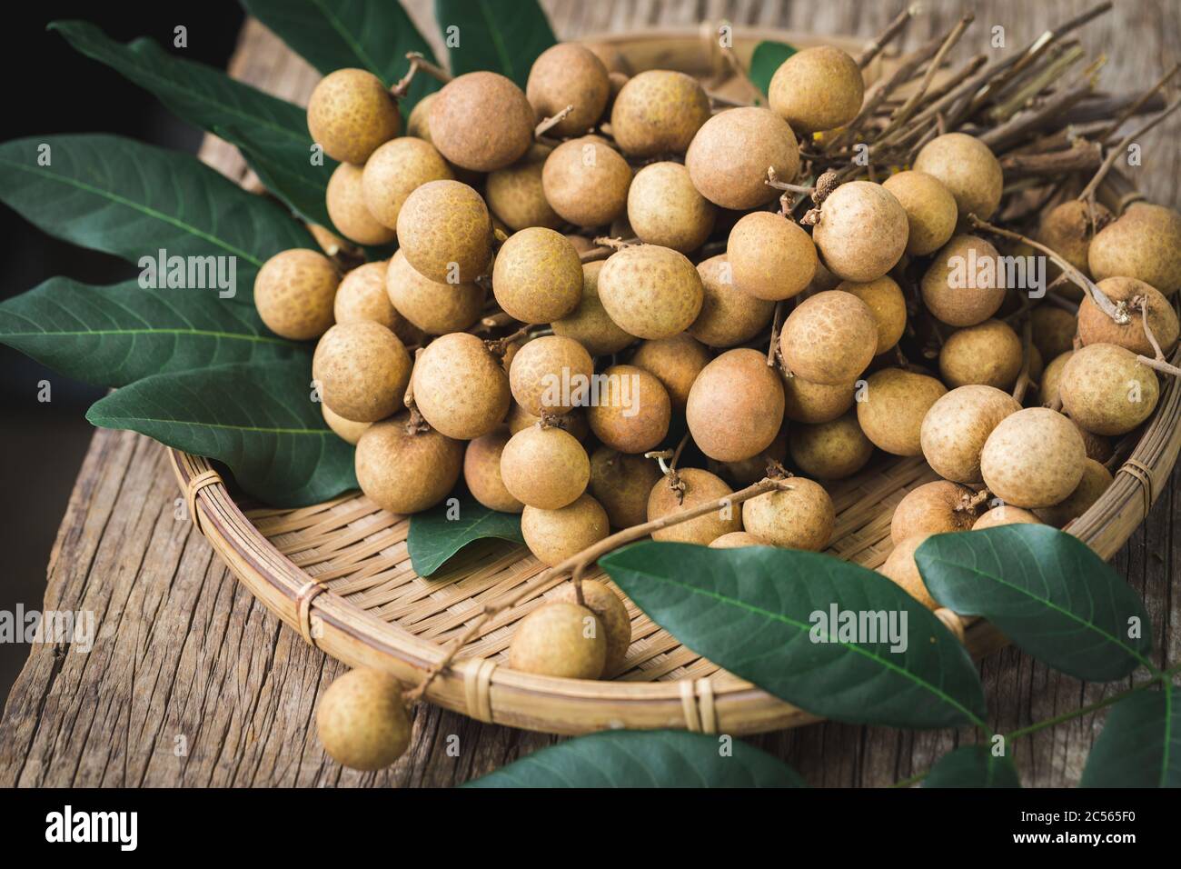 Fresh longan fruit Stock Photo - Alamy