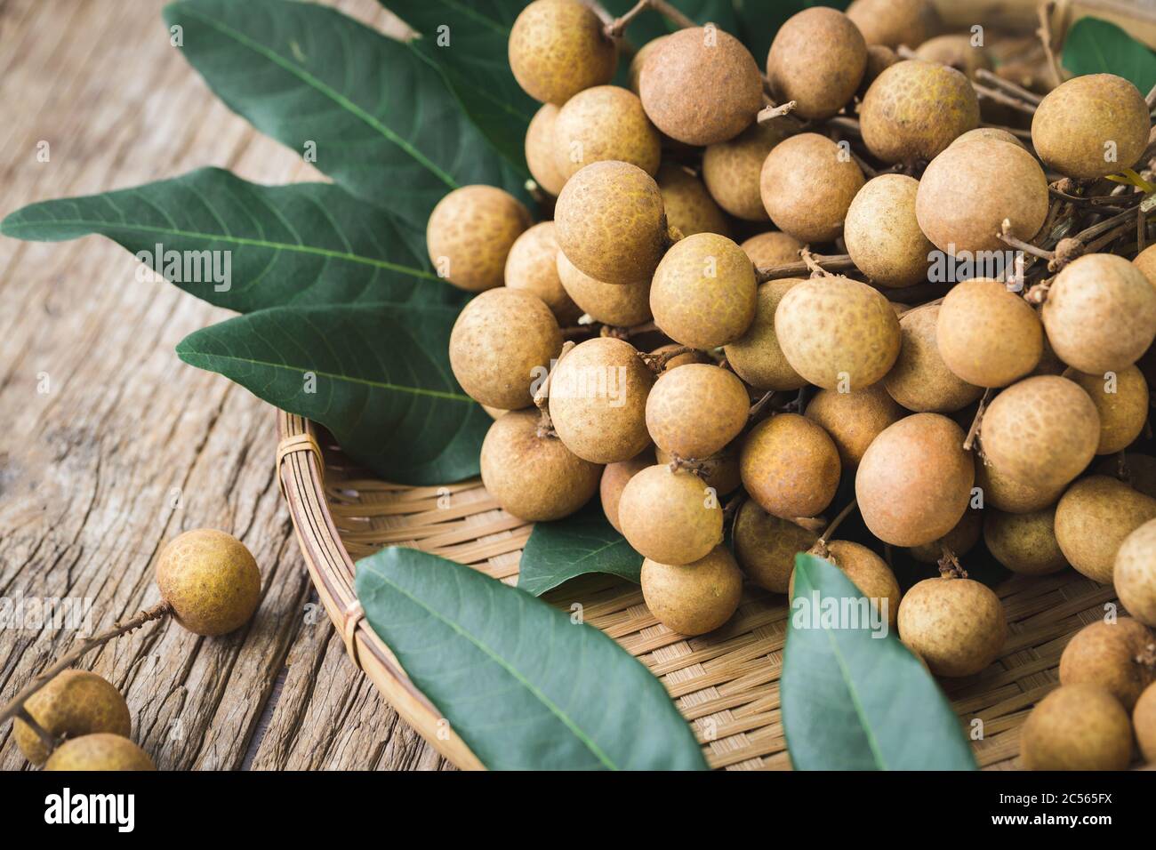Fresh longan fruit Stock Photo - Alamy