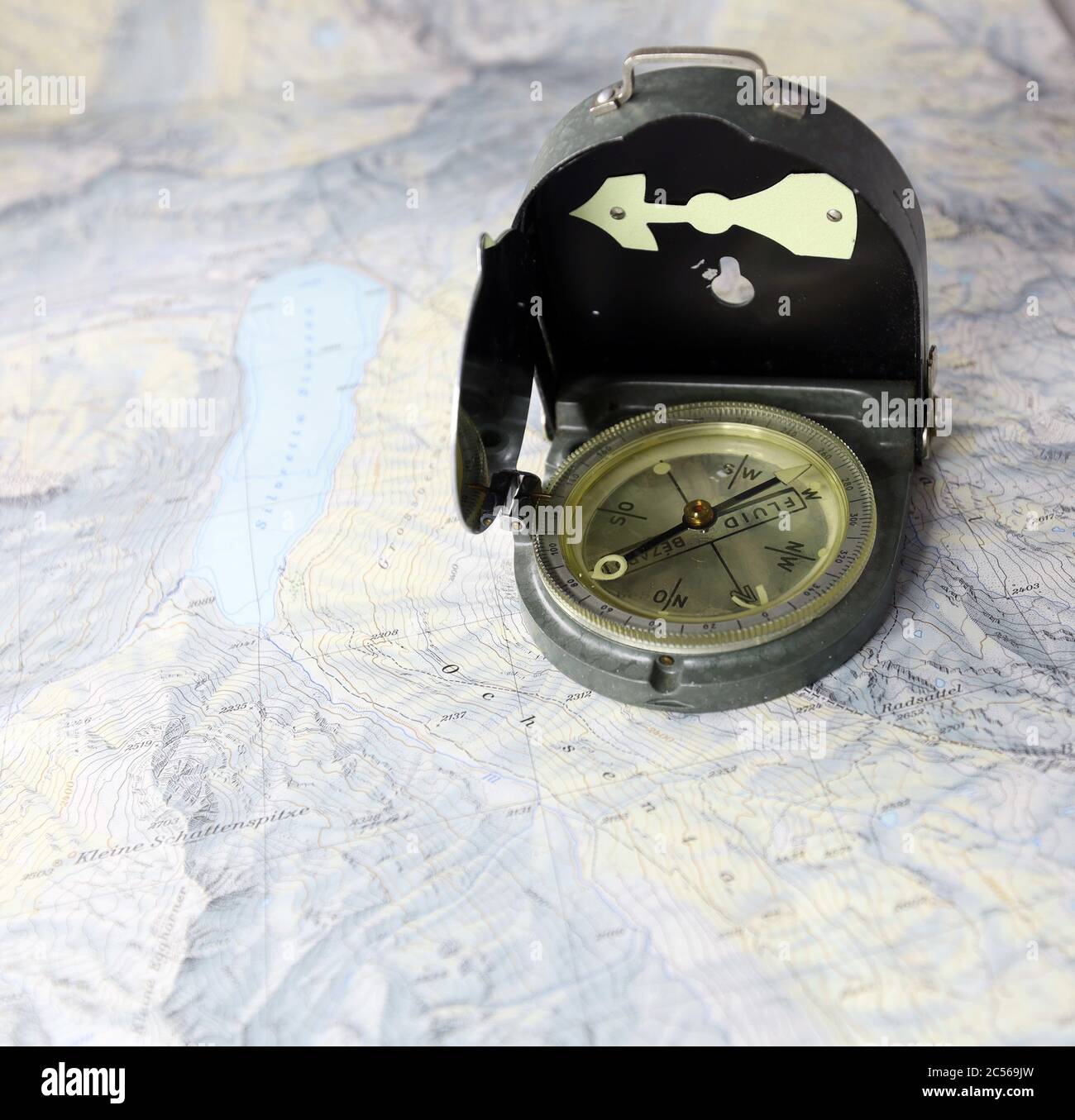 Marble compass hi-res stock photography and images - Alamy