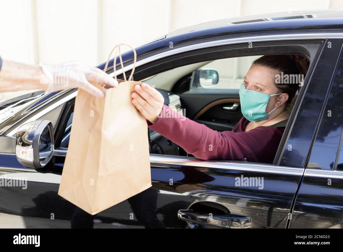 Receives bags hi-res stock photography and images - Alamy
