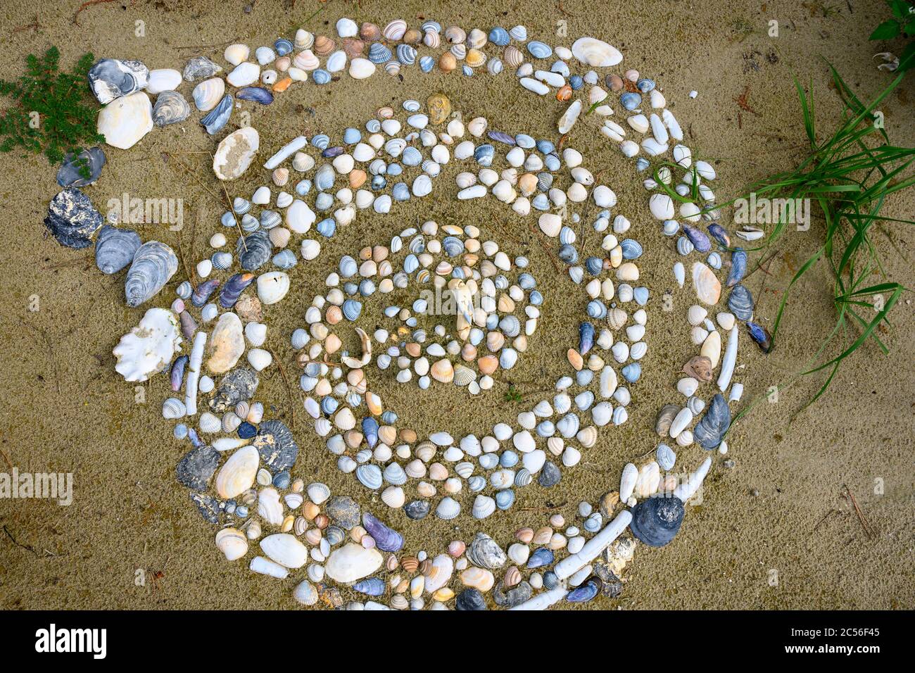 Helical shapes hi-res stock photography and images - Alamy