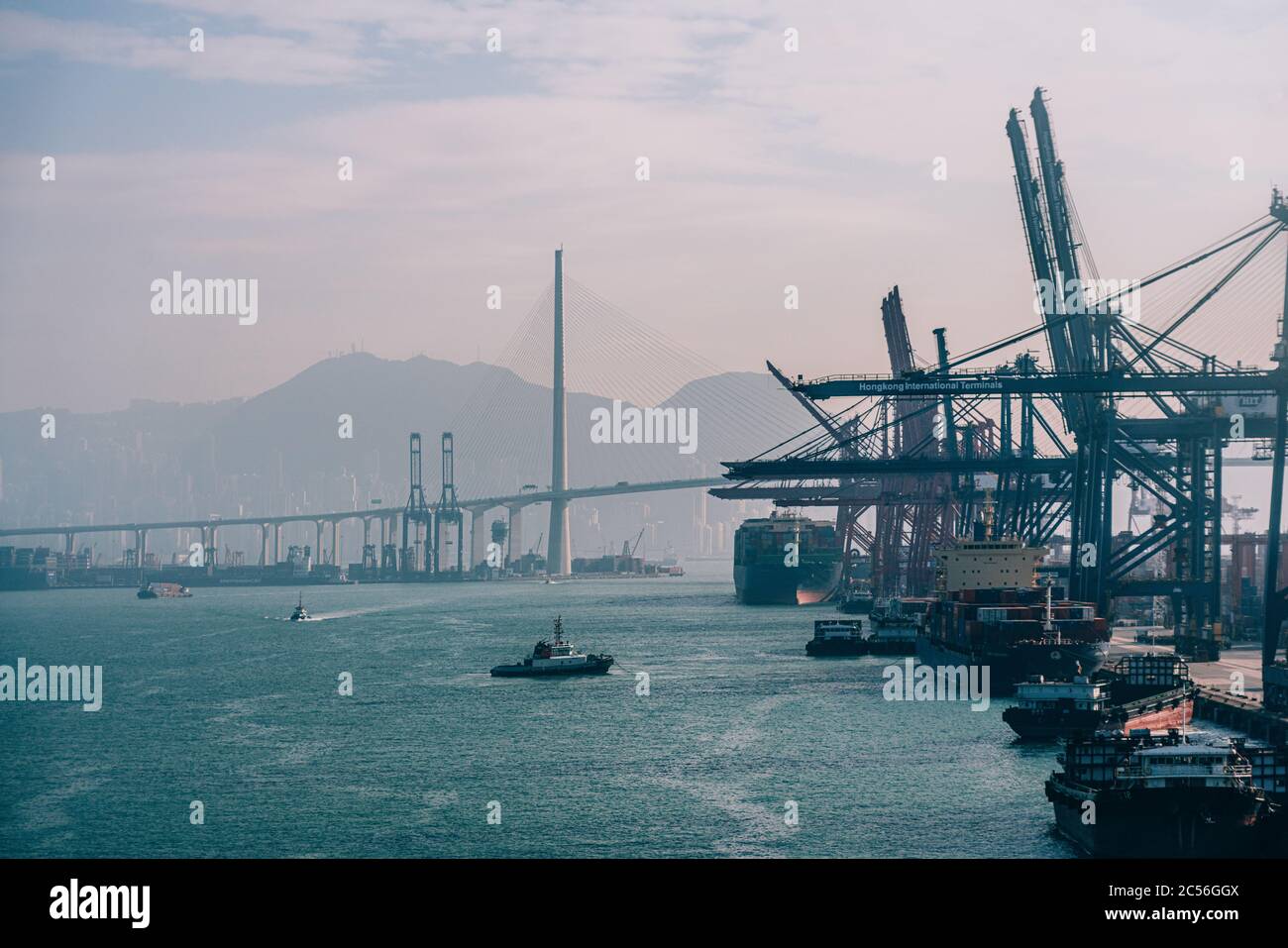 Asia, China, Hong Kong, Hong Kong Island, Victoria Harbor, Stonecutters ...