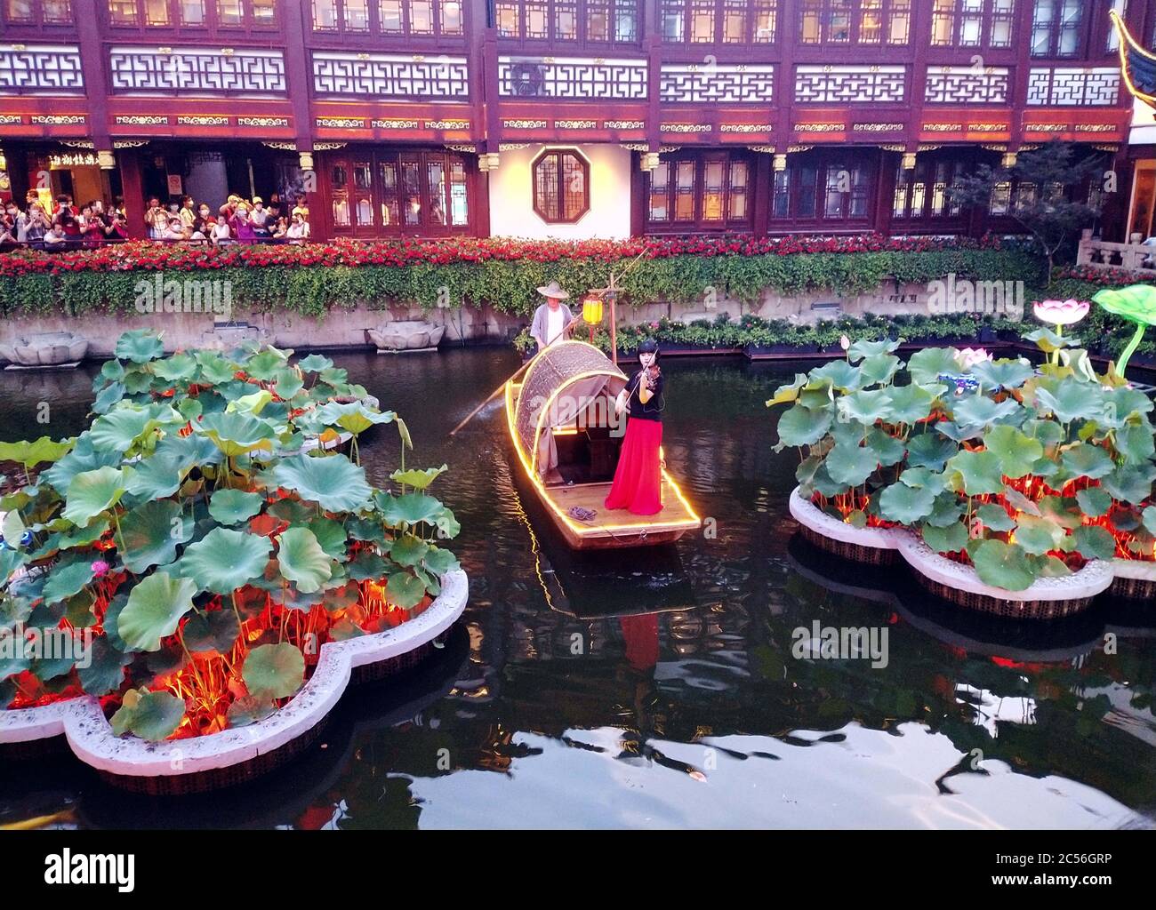 Jiuqu bridge hi-res stock photography and images - Alamy