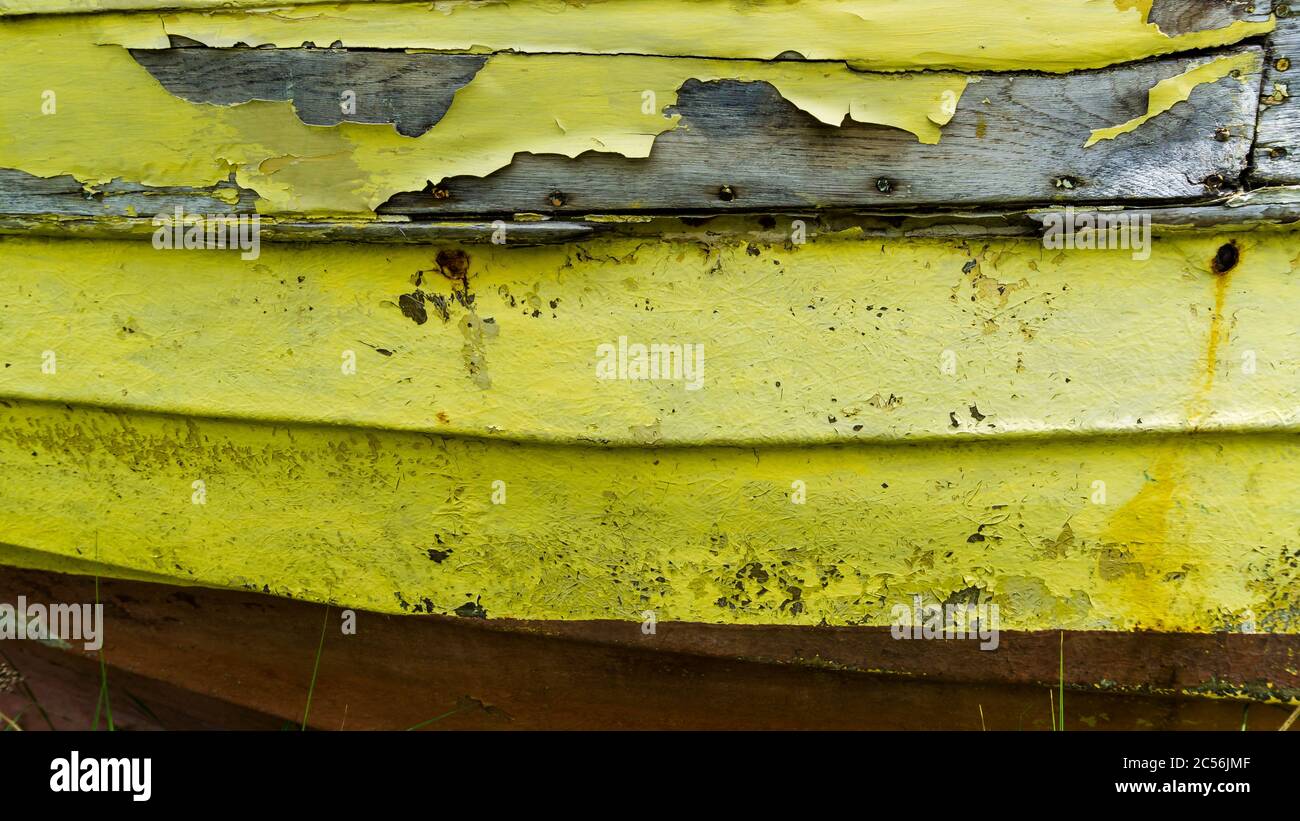 Yellow hull hi-res stock photography and images - Alamy