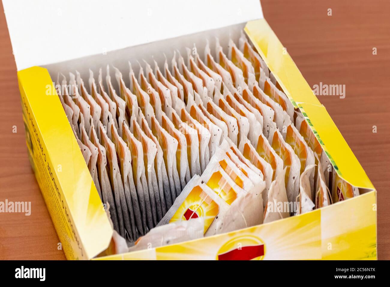 Open tea bag hi-res stock photography and images - Alamy
