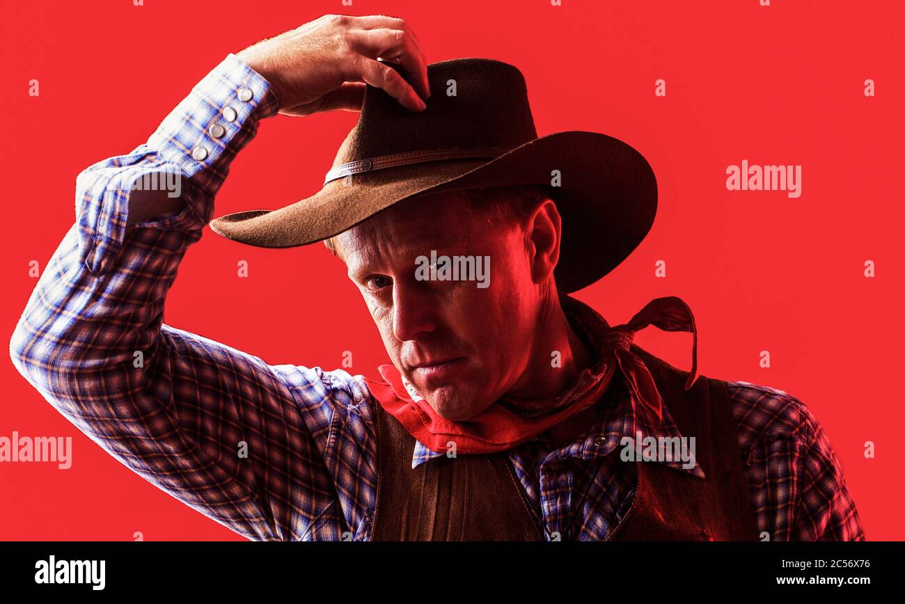 Elderly man wearing cowboy hat hi-res stock photography and images - Alamy
