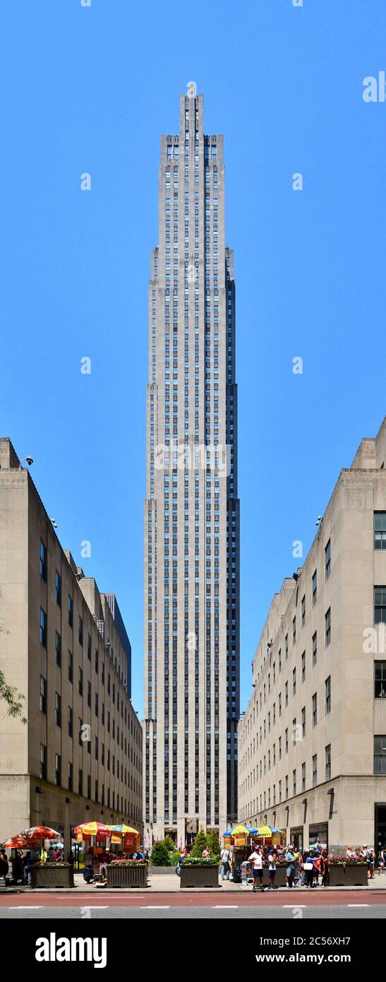 New York City, USA, Manhattan, Rockefeller Center, the central ...