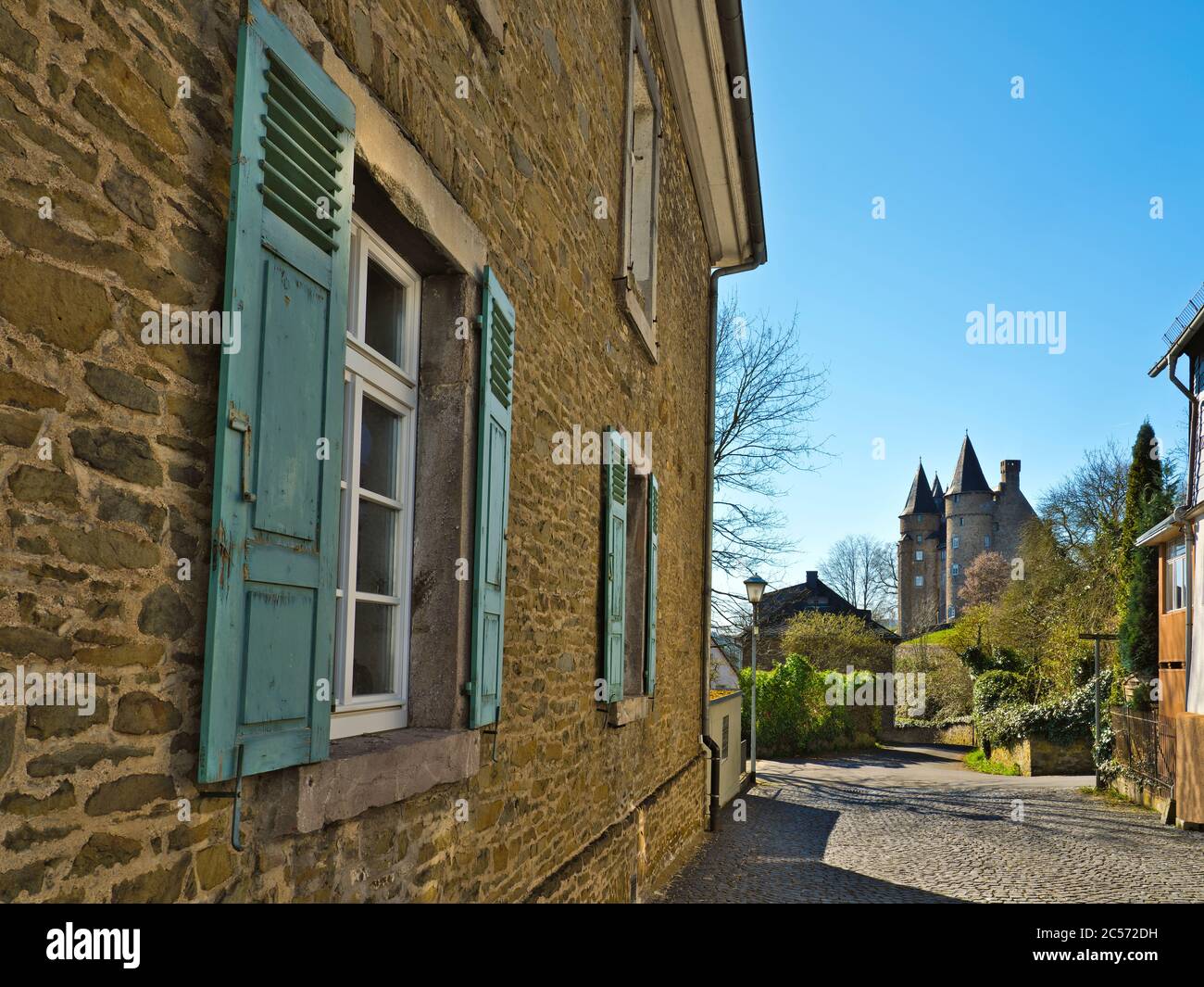 Basalt building hi-res stock photography and images - Alamy