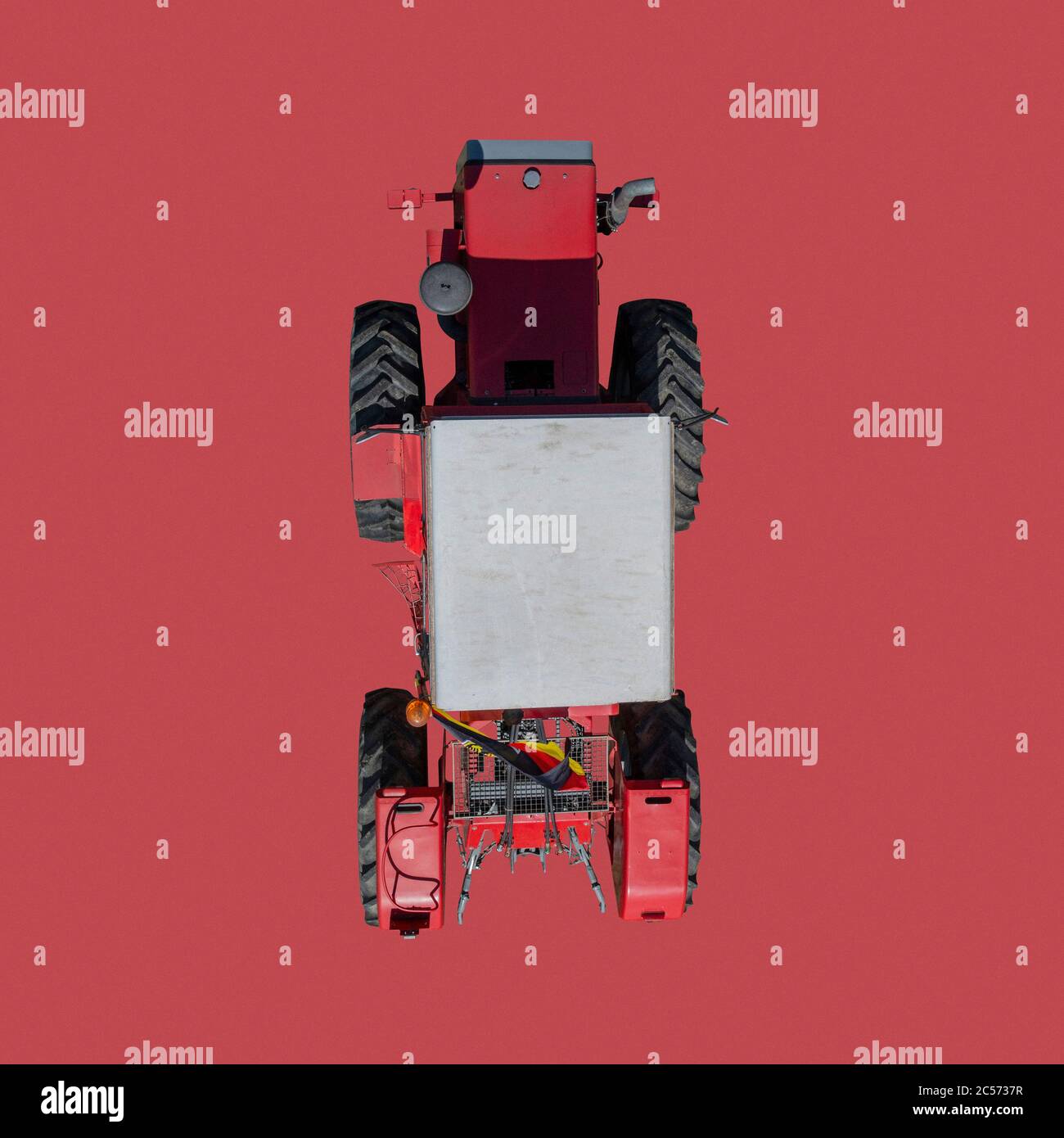 Vibrant red tractor hi-res stock photography and images - Alamy