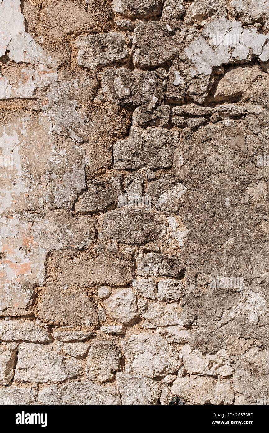 Old broken wall visible hi-res stock photography and images - Alamy