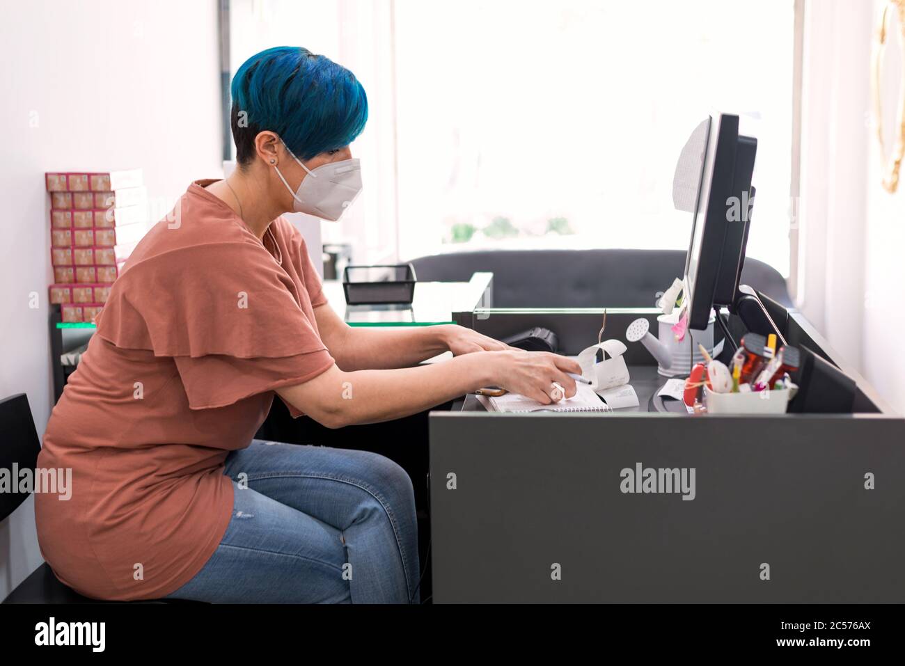 Unconfinement hi-res stock photography and images - Alamy