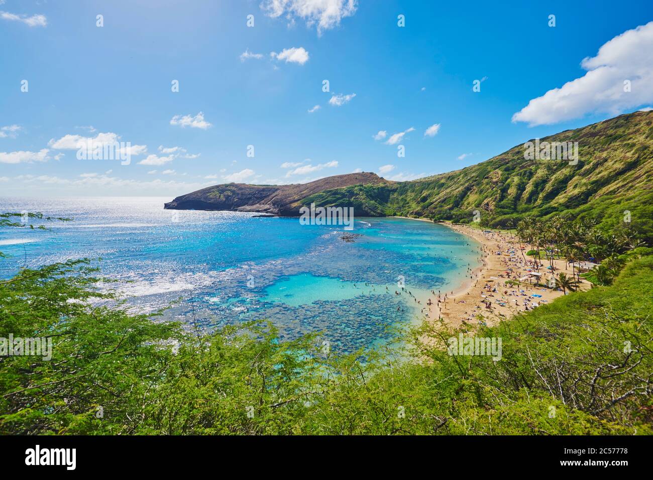 Beach landscape at Hanauma Ba, Oahu Hawaiian Island, Oahu, Hawaii ...