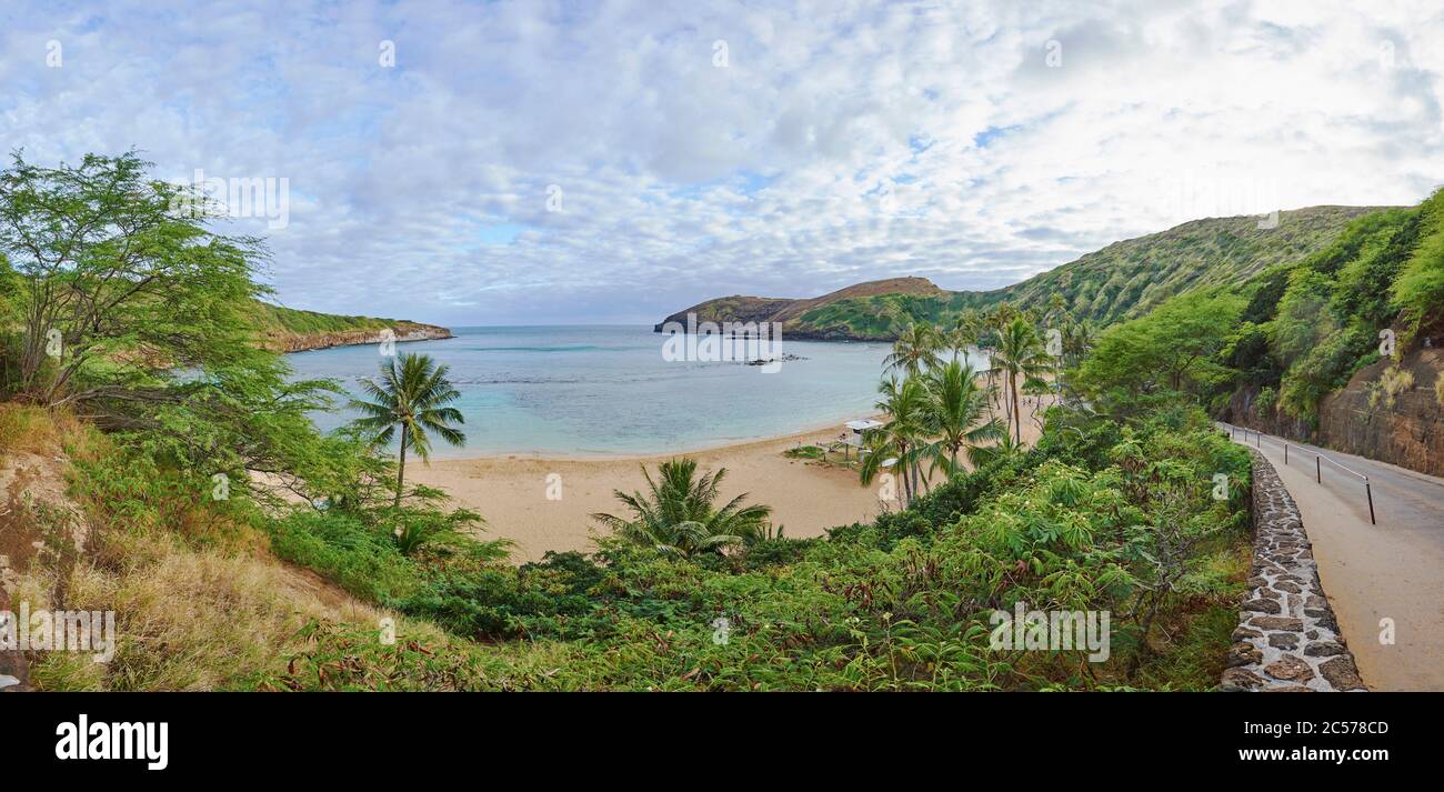 Beach landscape at Hanauma Ba, Oahu Hawaiian Island, Oahu, Hawaii ...