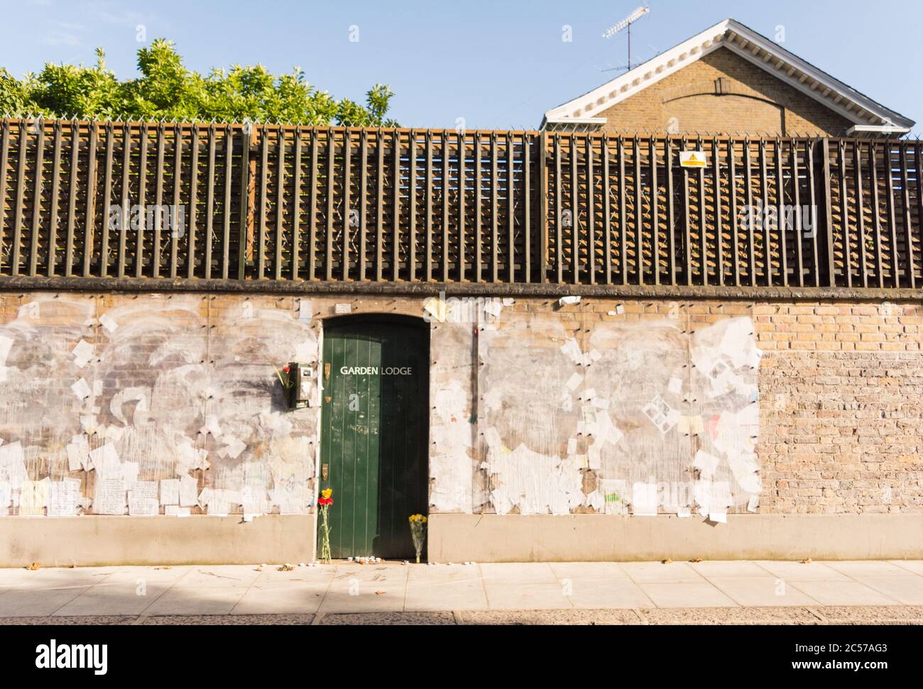 Messages from Queen fans pinned to Freddie Mercury's former Garden ...