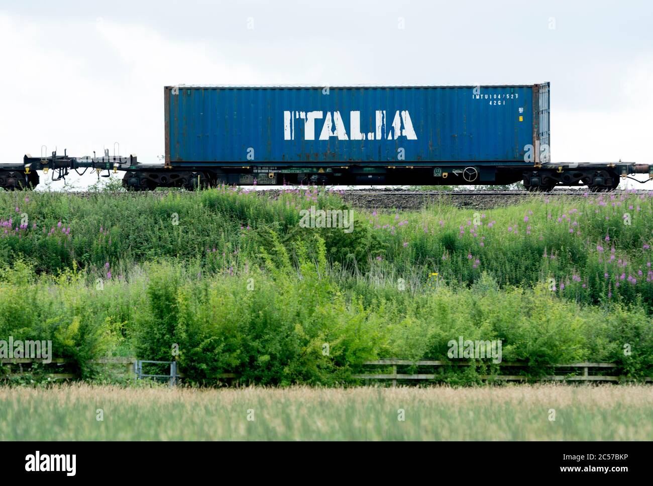 Train containers hi-res stock photography and images - Alamy