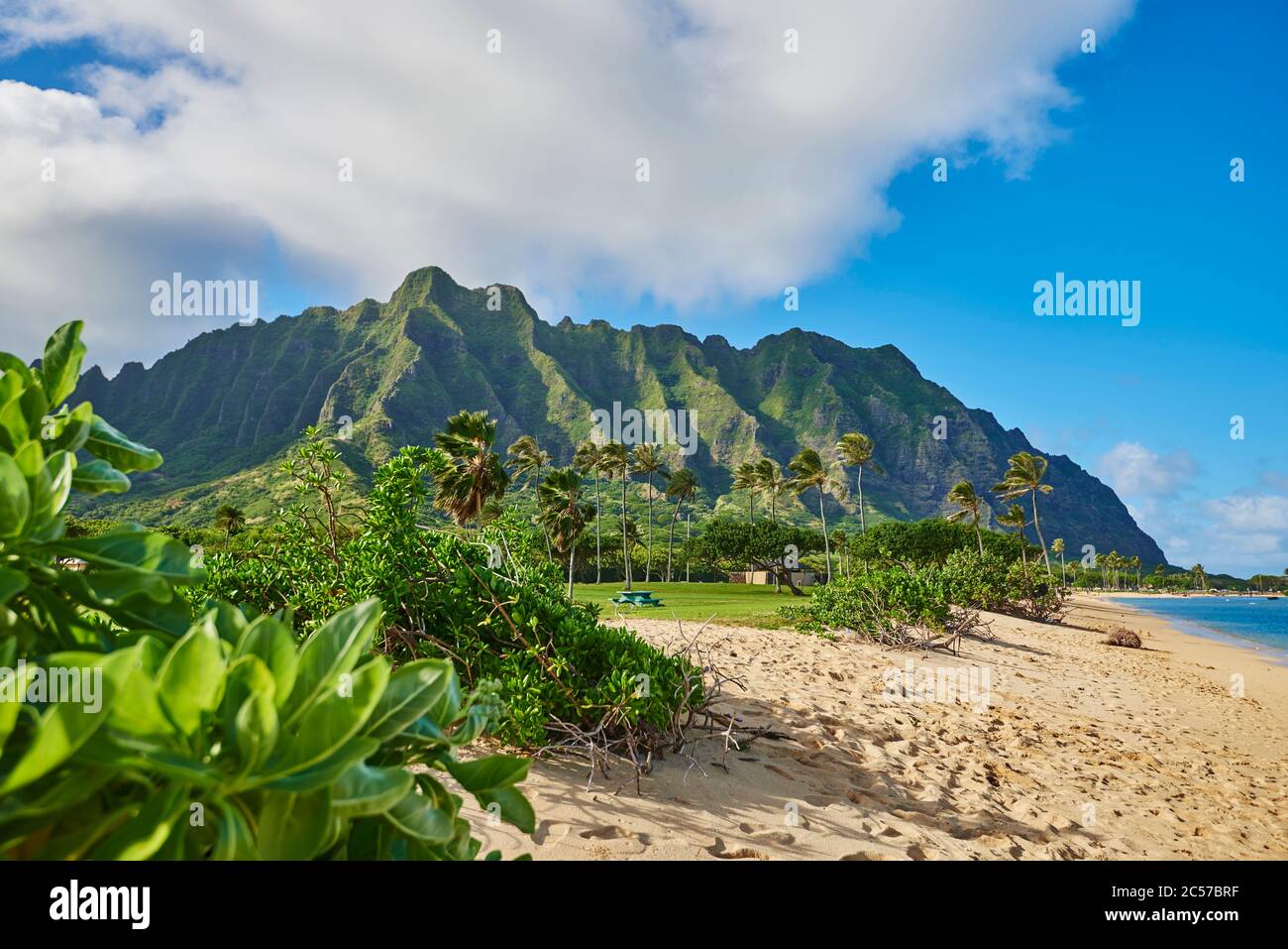 Beach landscape with mountain, Kualoa Rock, Ranch & Zipline, Kualoa ...