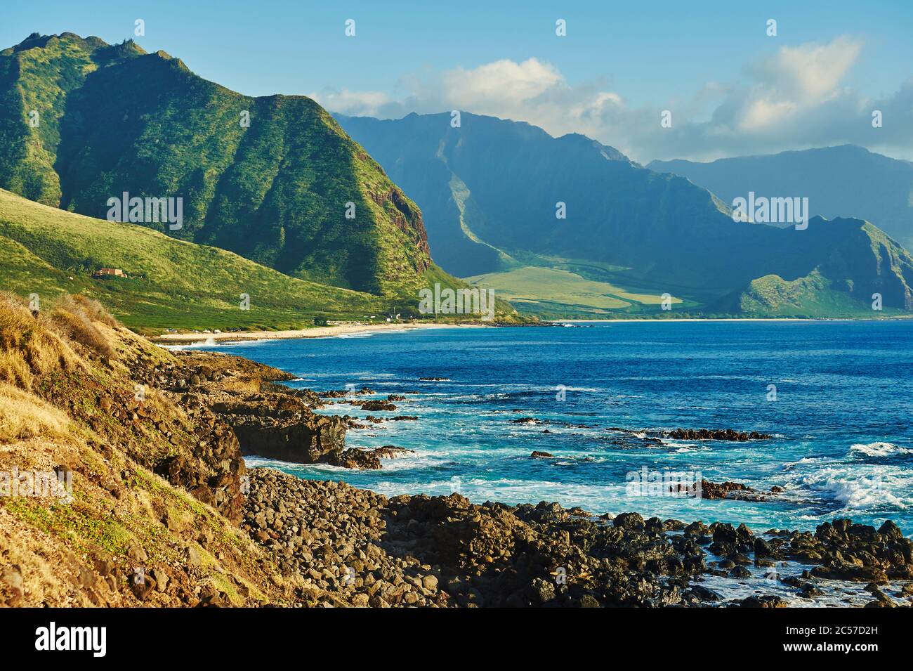 Beach landscape in Ka'ena Point State Park, Hawaiian Island of Oahu ...