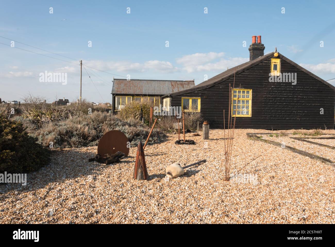 Shingle garden hi-res stock photography and images - Alamy
