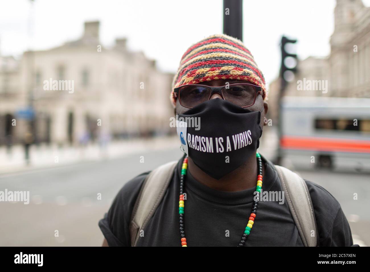 Blm mask hi-res stock photography and images - Alamy