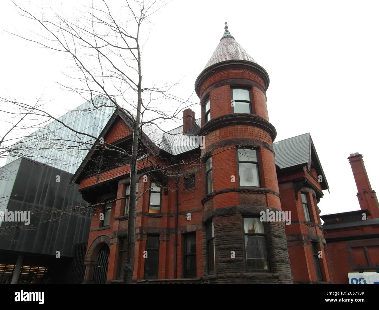 Beautiful Toronto, Ontario. Architecture, old and new buildings ...