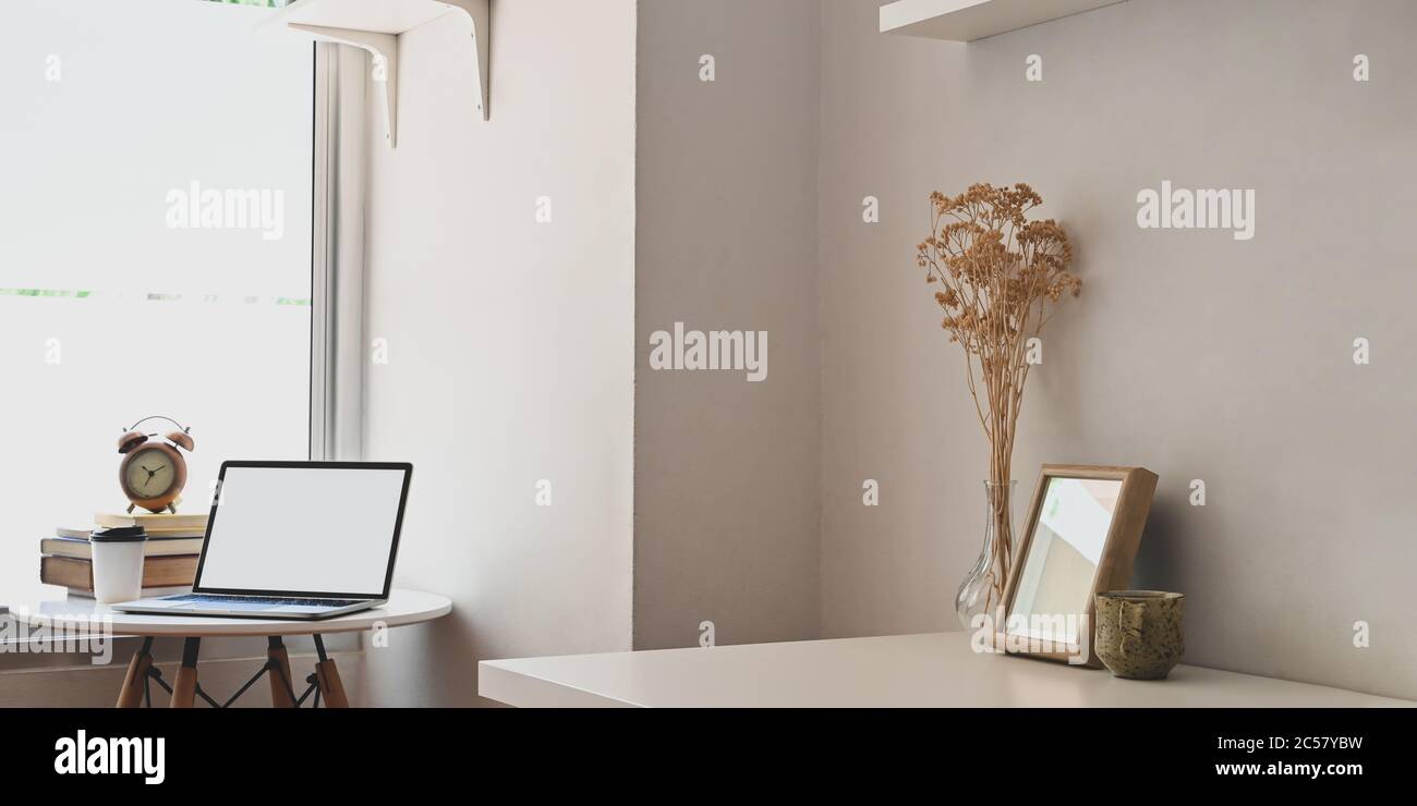 Comfortable working room/reading corner that surrounded by white ...