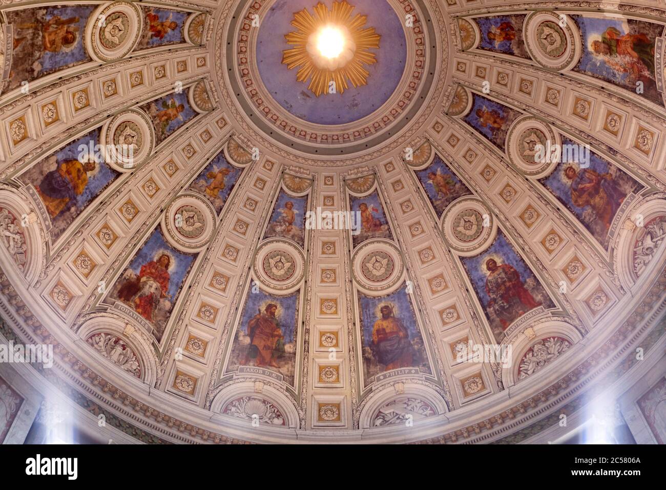 102 feet hi-res stock photography and images - Alamy