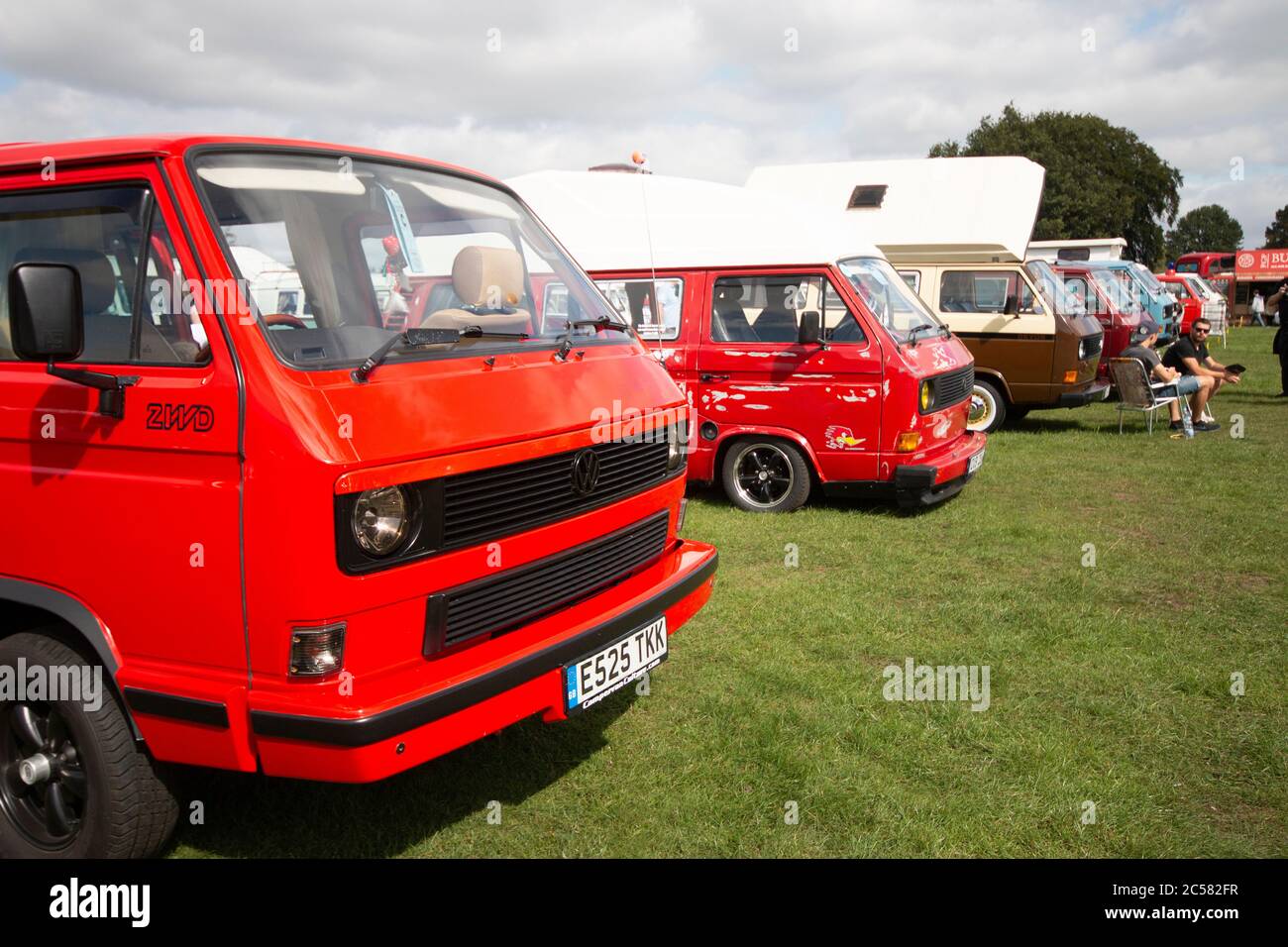 Vw transporter t4 hi-res stock photography and images - Alamy