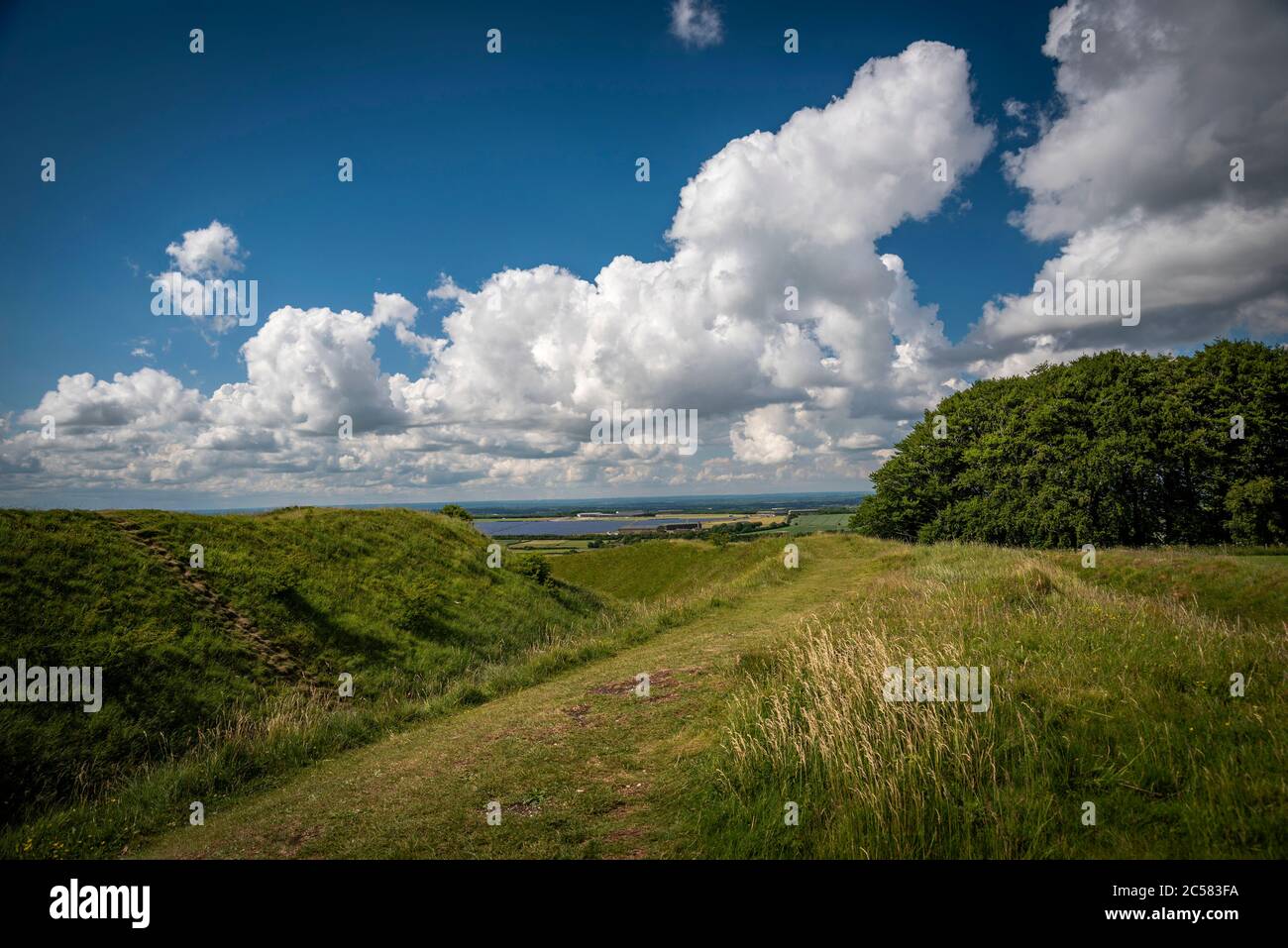 Barbury Castle Iron Age hill fort near Wroughton, Wiltshire, UK Stock ...