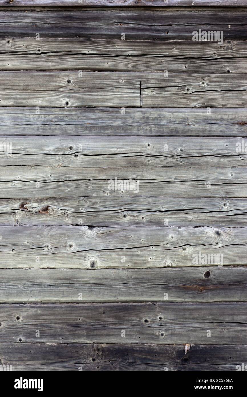 House made natural logs hi-res stock photography and images - Alamy