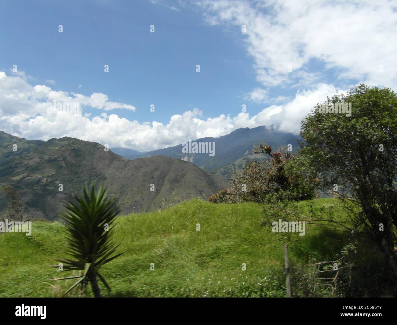 Stunning mountains in Banos and the famous "tree House". Casa de Arbol ...