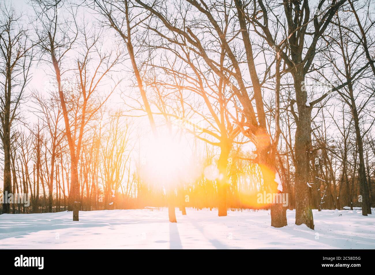 Sunlight cool shadows landscape hi-res stock photography and images - Alamy