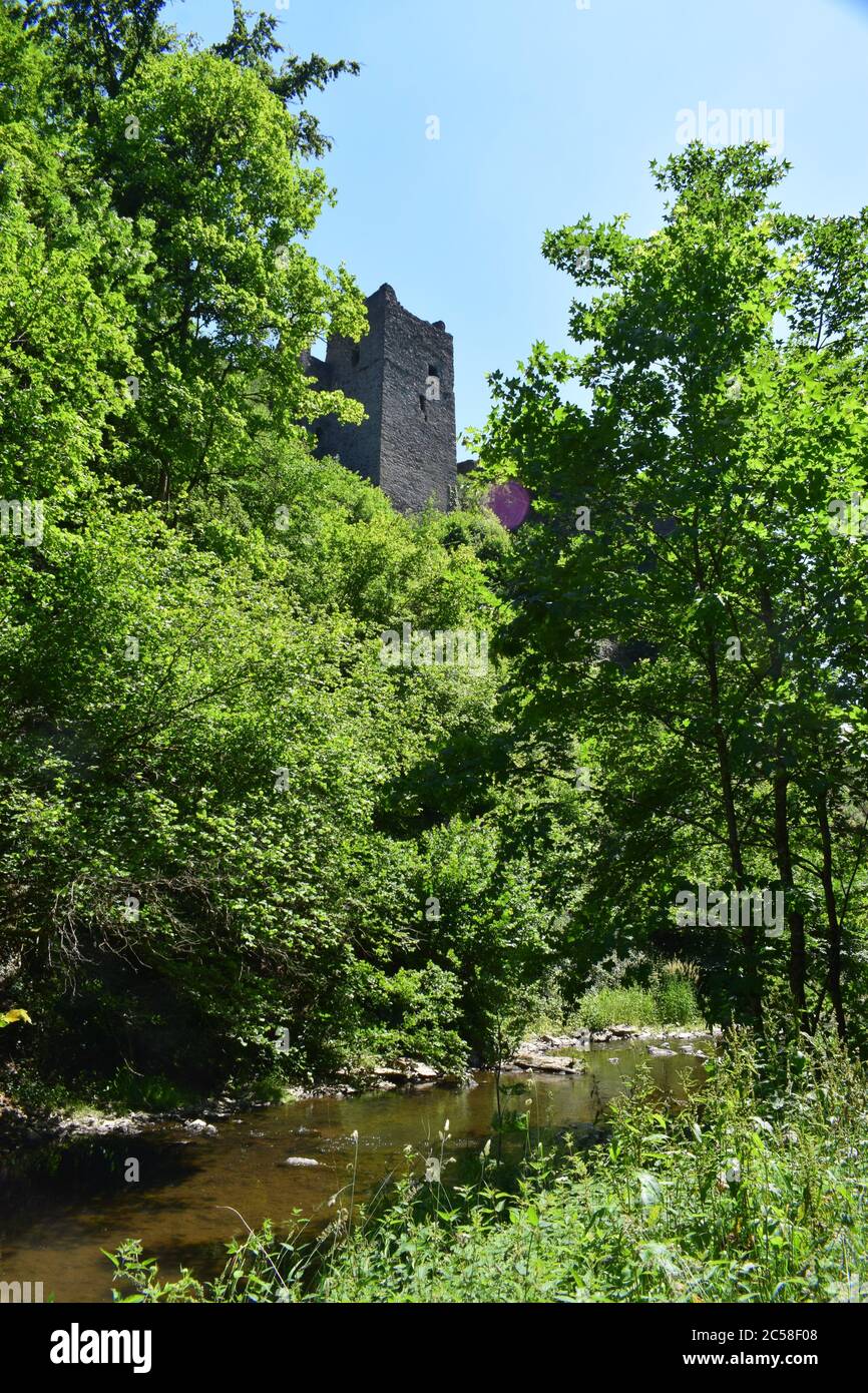 Ruins of oberburg and niederburg castles hi-res stock photography and ...
