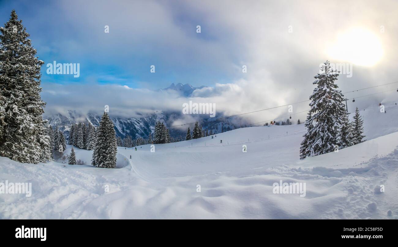 In clear weather hi-res stock photography and images - Alamy
