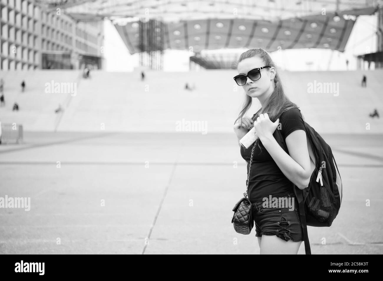 Must visit places check list. Sightseeing tour. Girl tourist sunglasses ...