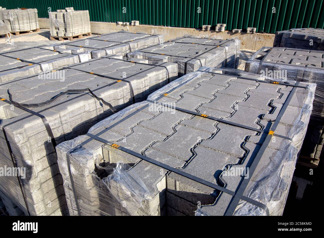 Sling stone slings stones hi-res stock photography and images - Alamy