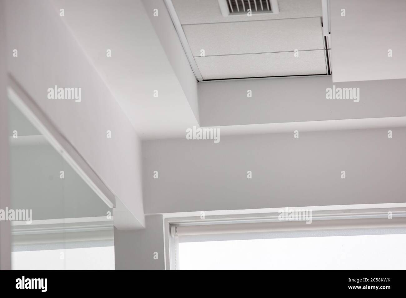 multi-level ceiling with three-dimensional protrusions and a suspended ...