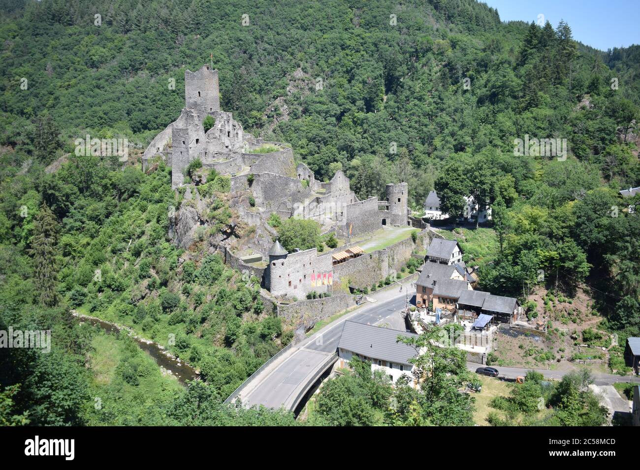 Ruins of oberburg and niederburg castles hi-res stock photography and ...