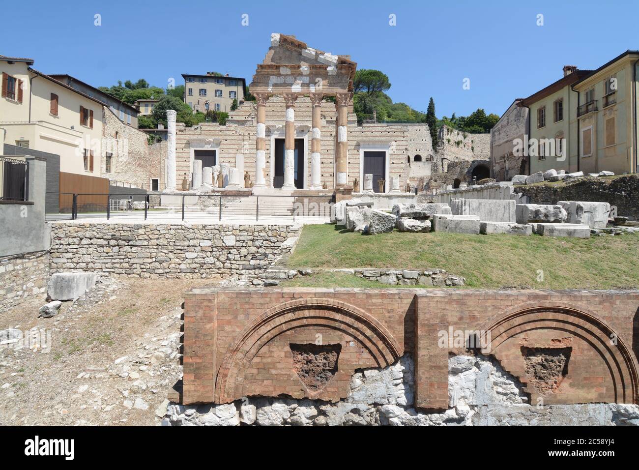 Temple of the triad rome hi-res stock photography and images - Alamy
