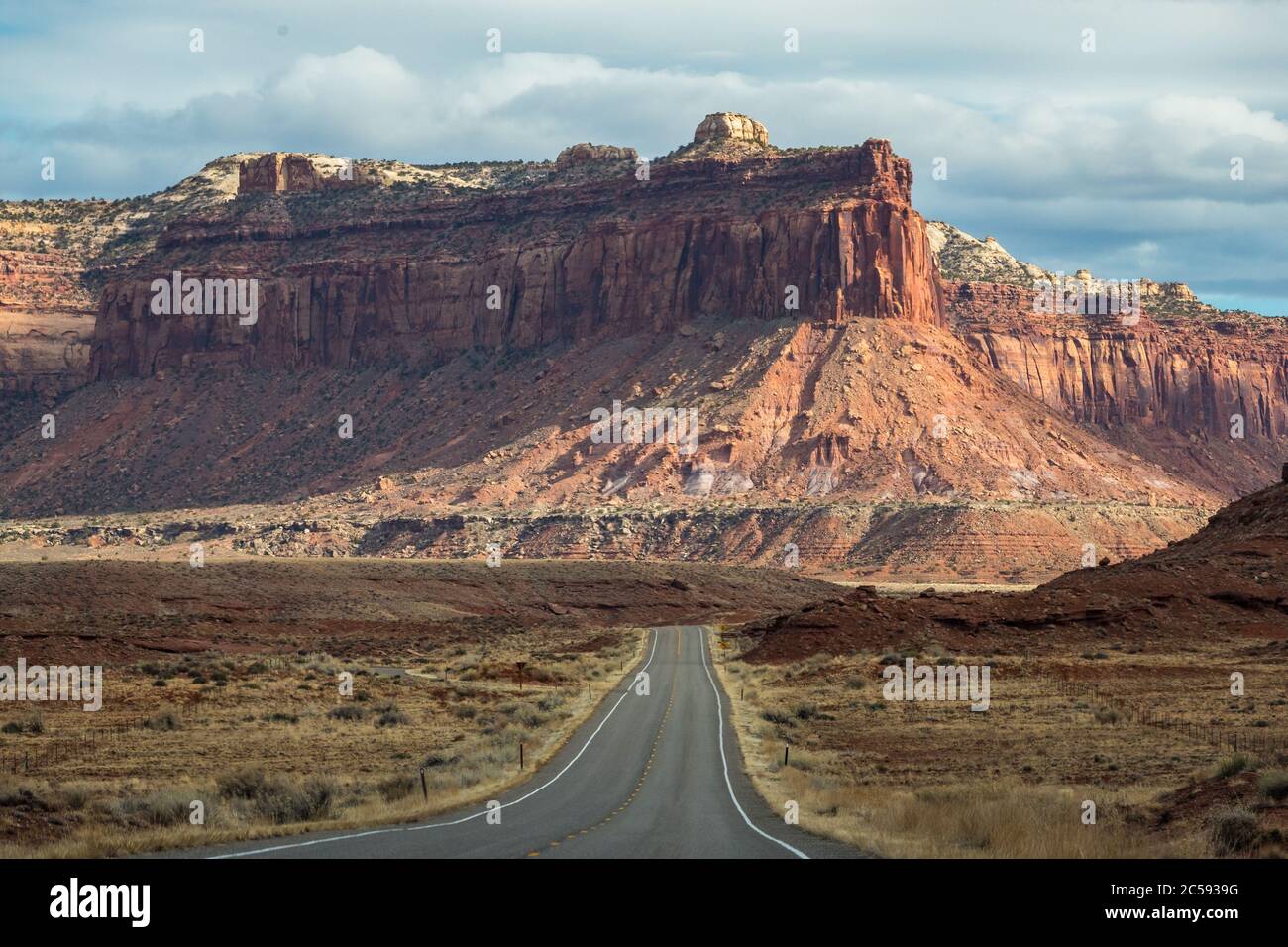 Mesas iconic peak hi-res stock photography and images - Alamy