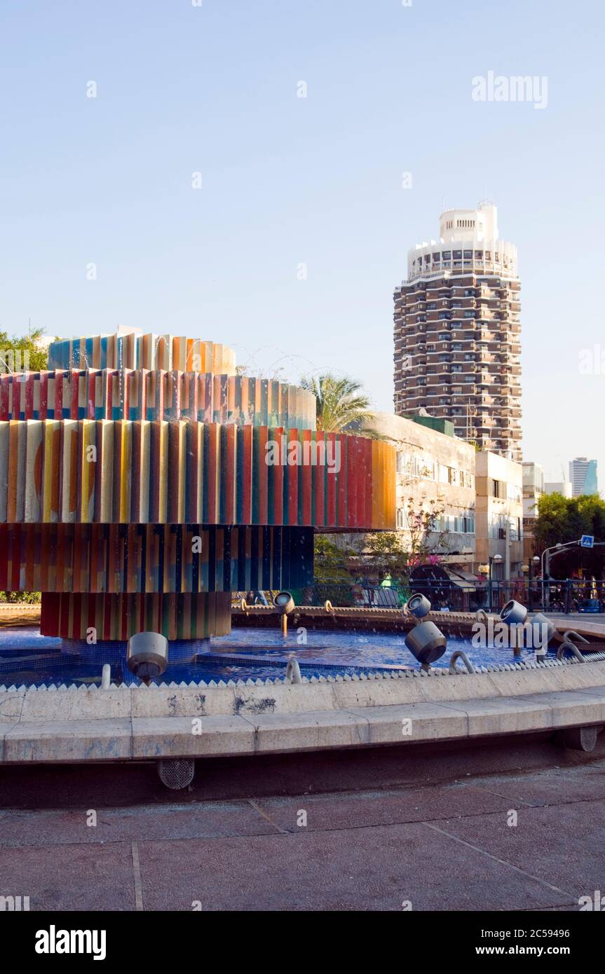 Israel, Tel Aviv The Kinetic fire and water fountain by Yaacov Agam at ...